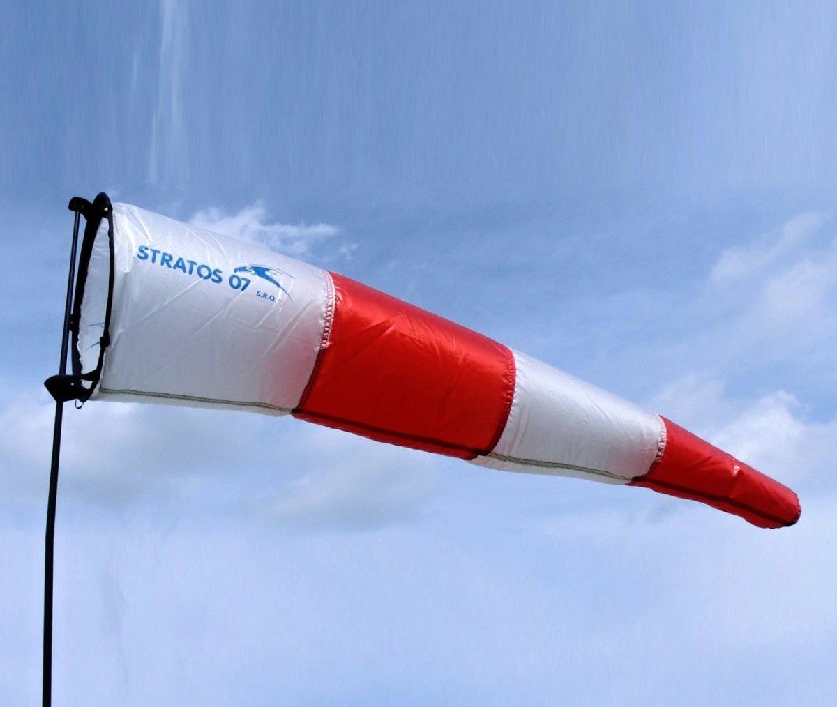 Windsack für Flughafen - Stratos 07 s.r.o. - mit Mast