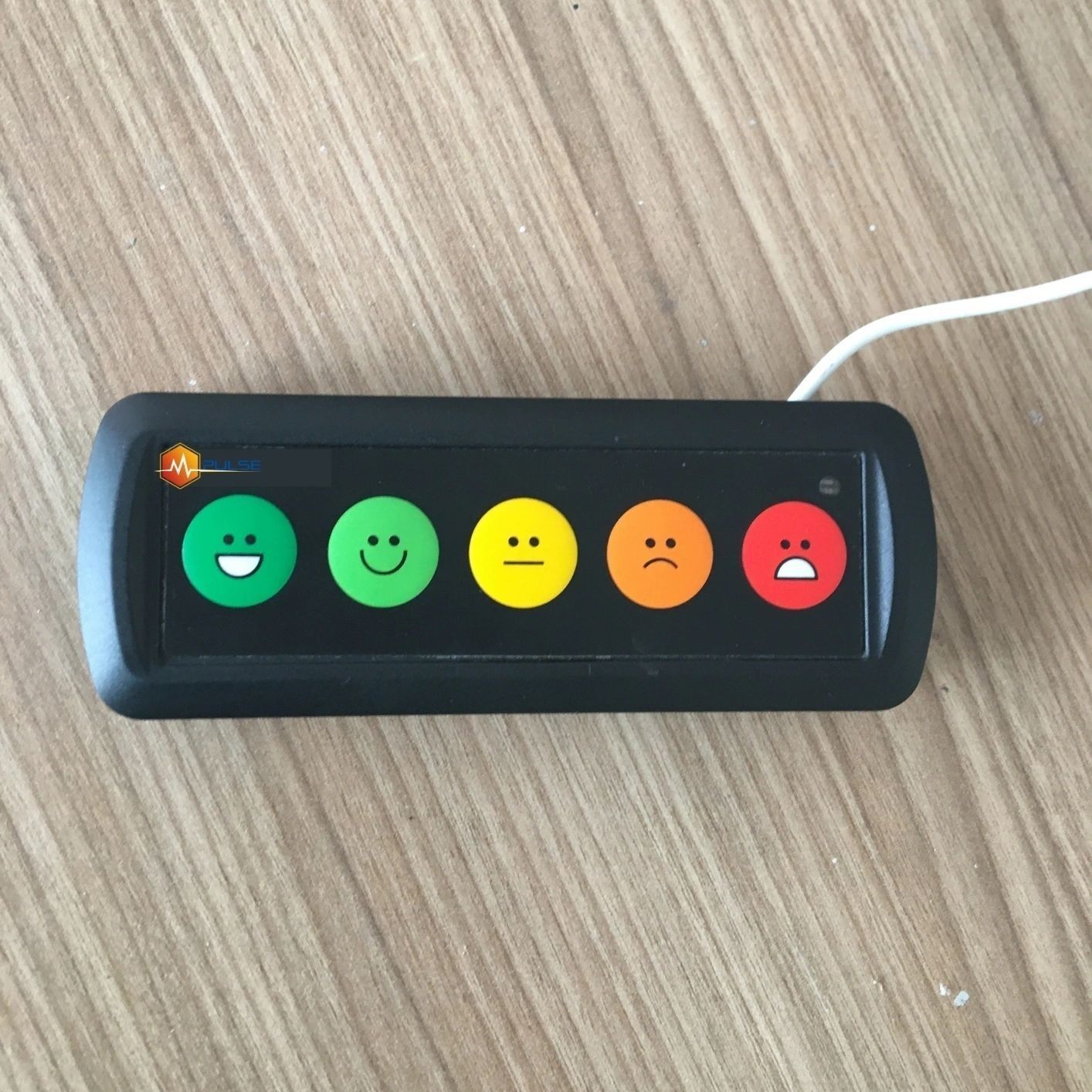 Customer Feedback Gerät / Handgerät - Madbee mobility solutions pvt.ltd - für Flughafen