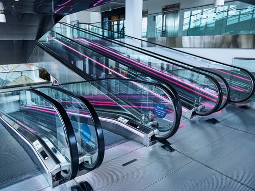 Fahrsteig für Flughafen - TK Elevator Airport Solutions - schräg / horizontal