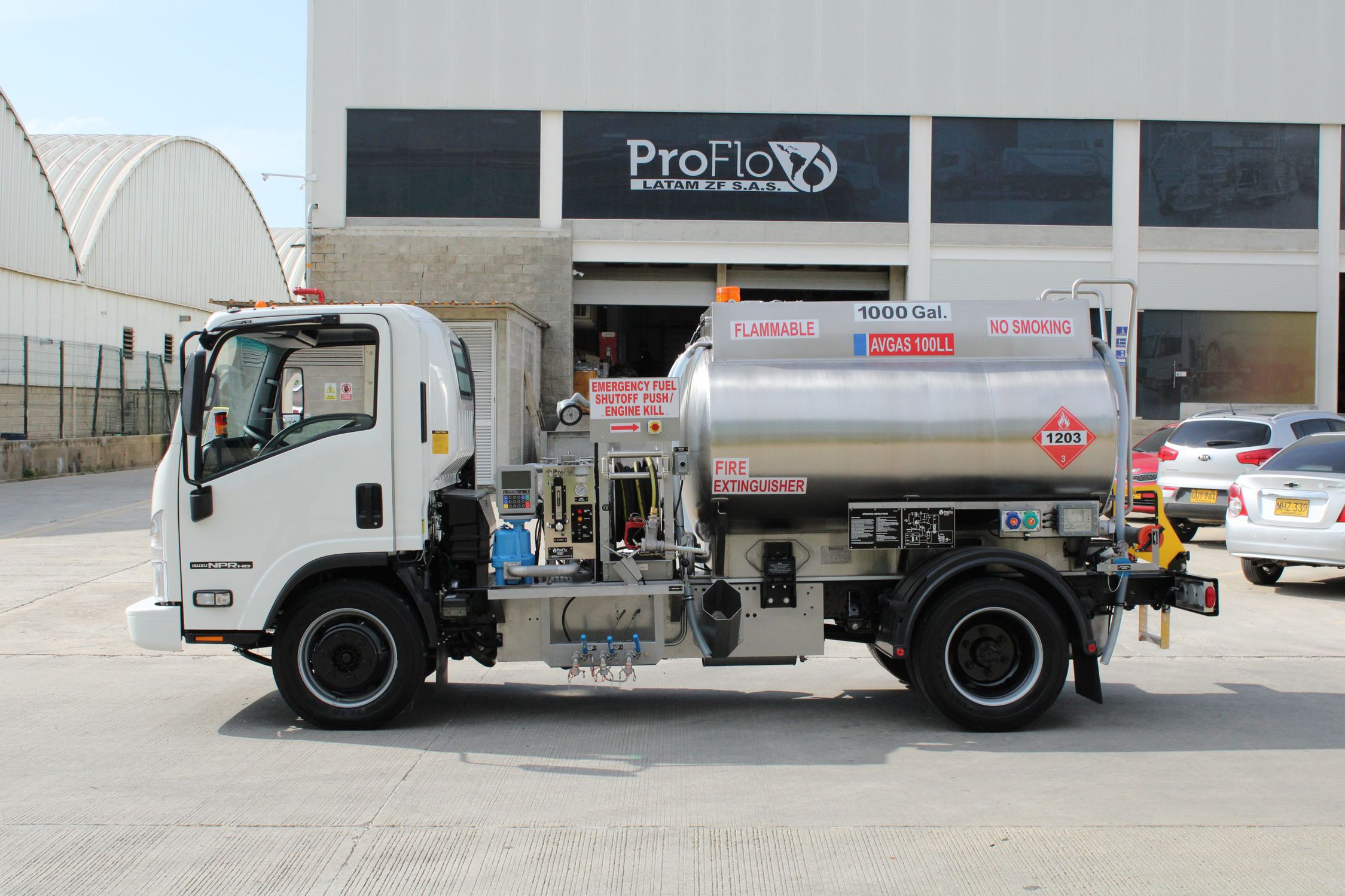 Camión cisterna autónomo - Avgas - PROFLO INDUSTRIES - para aeropuerto