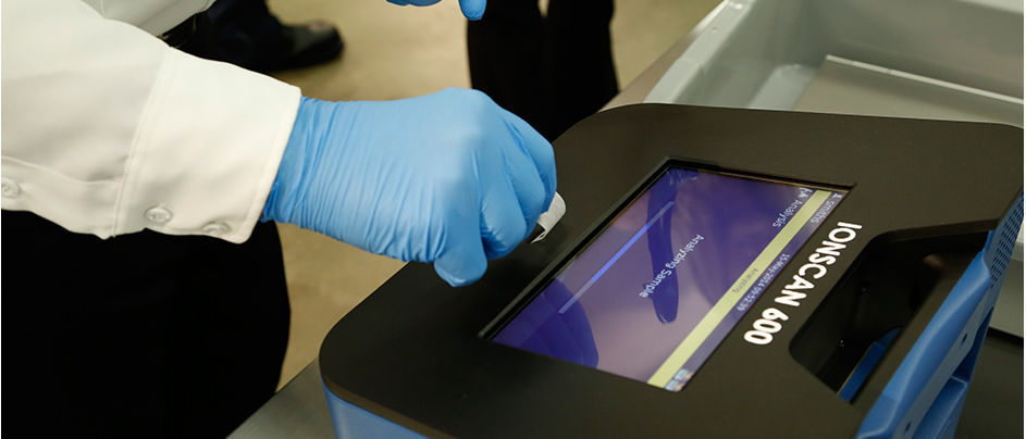 Detector de explosivos - IONSCAN 600 - SMITHS DETECTION - de drogas ...