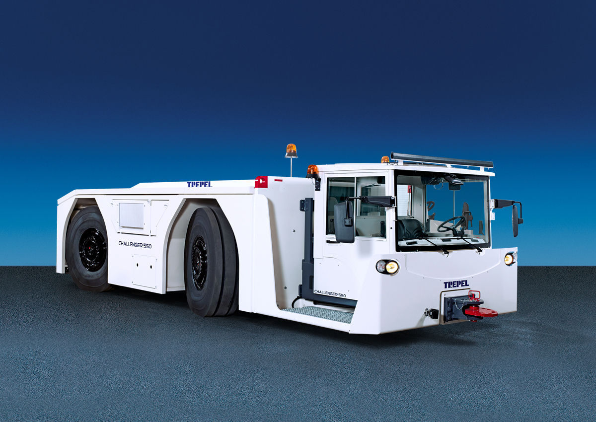 Tractor de remolque - CHALLENGER 550 - TREPEL AIRPORT EQUIPMENT GMBH ...