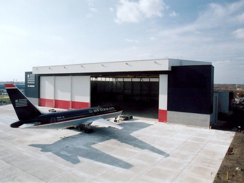 Hangar para avión - US Airways - Heavy Structures - abierto / para ...