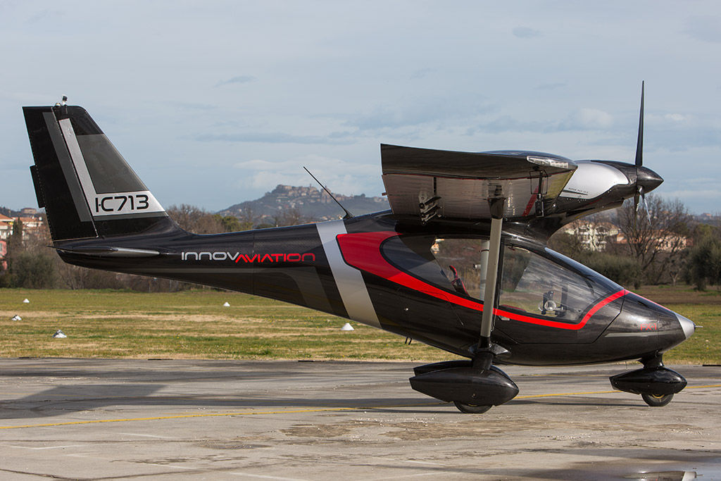 Avión monomotor - FX1 - Innovaviation srl - de motor de 4 tiempos / biplaza