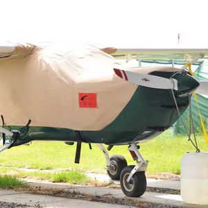 Lona de protección para avión - Nacelle Engine covers - Air Covers Ltd ...