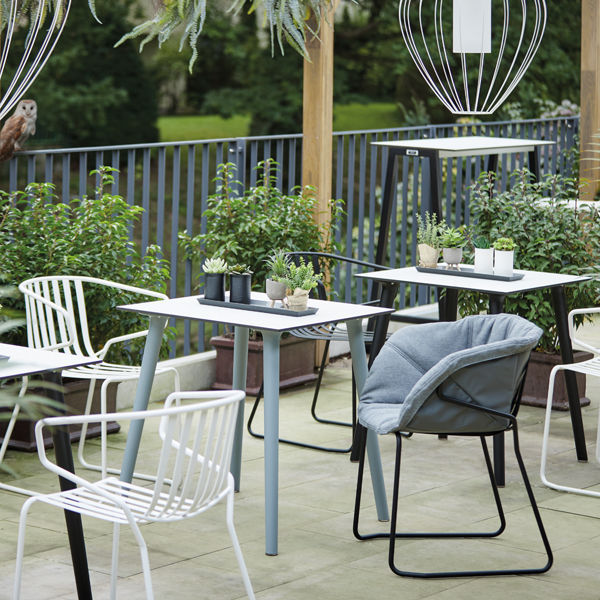 Table pour aéroport - Blanda - SMV SITZ- & OBJEKTMÖBEL GMBH - en HPL ...