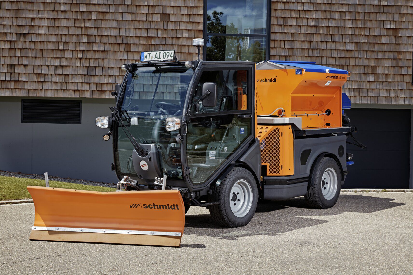 Airport runway sweeper - Flexigo 150 - AEBI SCHMIDT HOLDING AG - truck ...