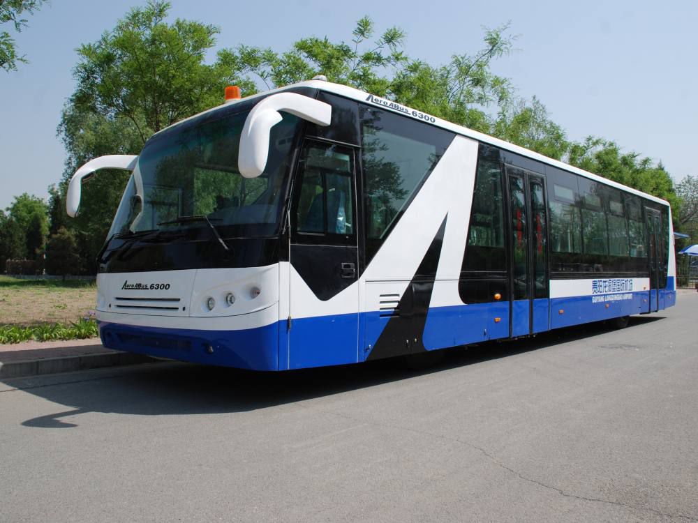 Airport apron bus - AEROABUS-5300 - AEROMOBILES PTE LTD - 51 Pers. / 14 ...