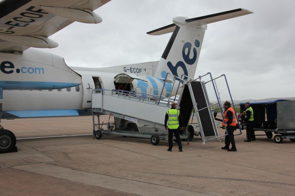 Boarding stairs - LITE - AVIRAMP - mobile / towed / for aircraft