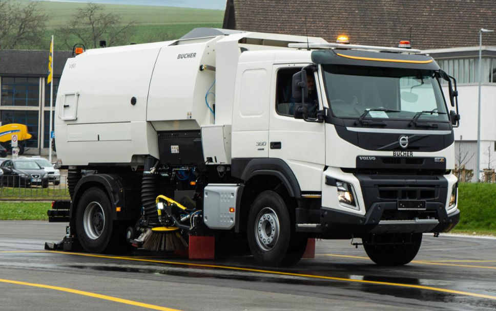 Airport sweeper - MaxPowa V80 rear suction - BUCHER MUNICIPAL - ride-on