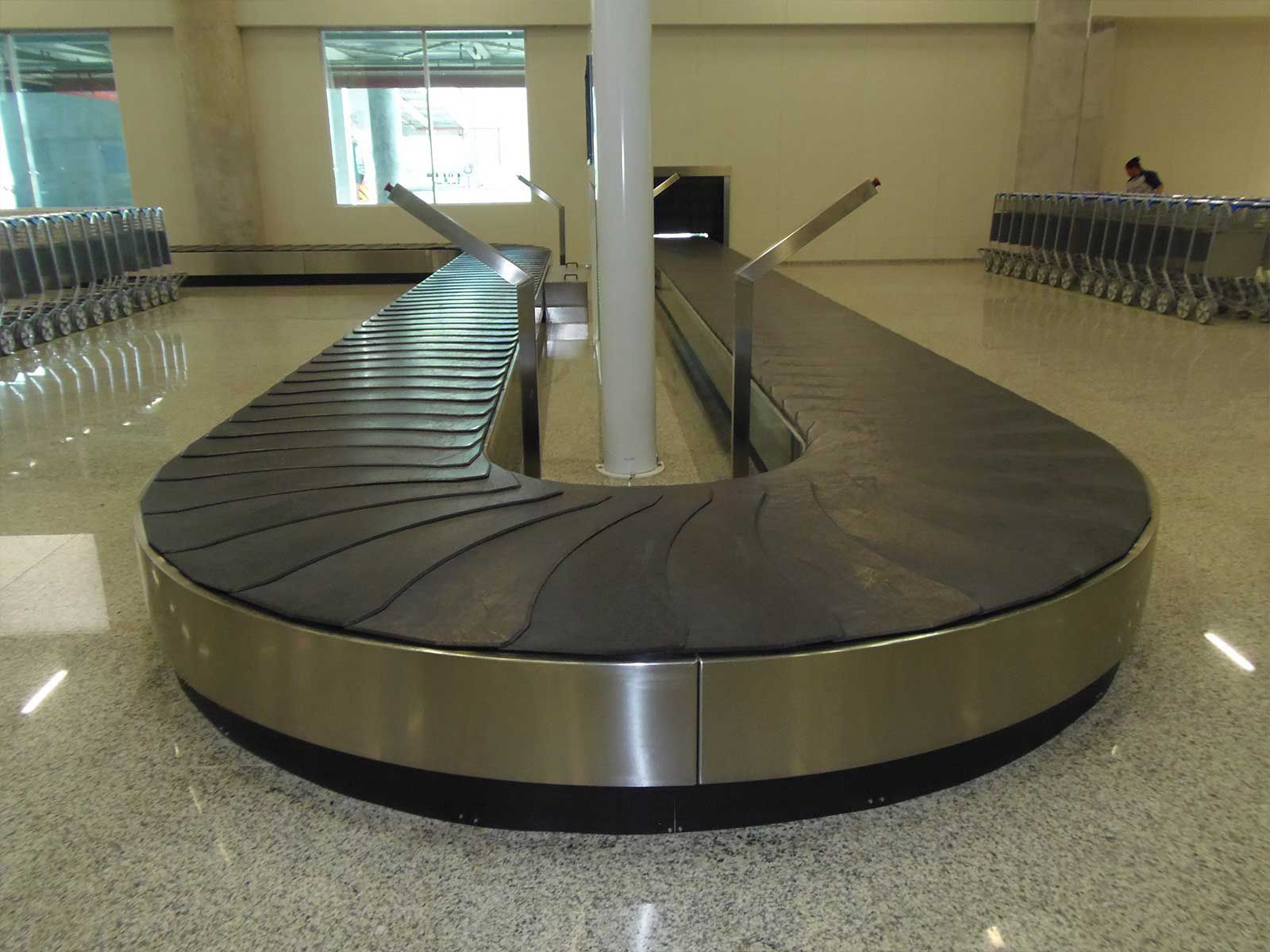 Half moon baggage carousel - CASSIOLI AIRPORT DIVISION - horizontal