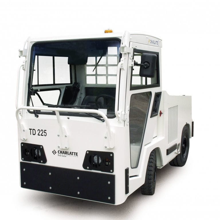 Towing tractor - TD225 - CHARLATTE MANUTENTION - for luggage trolleys ...