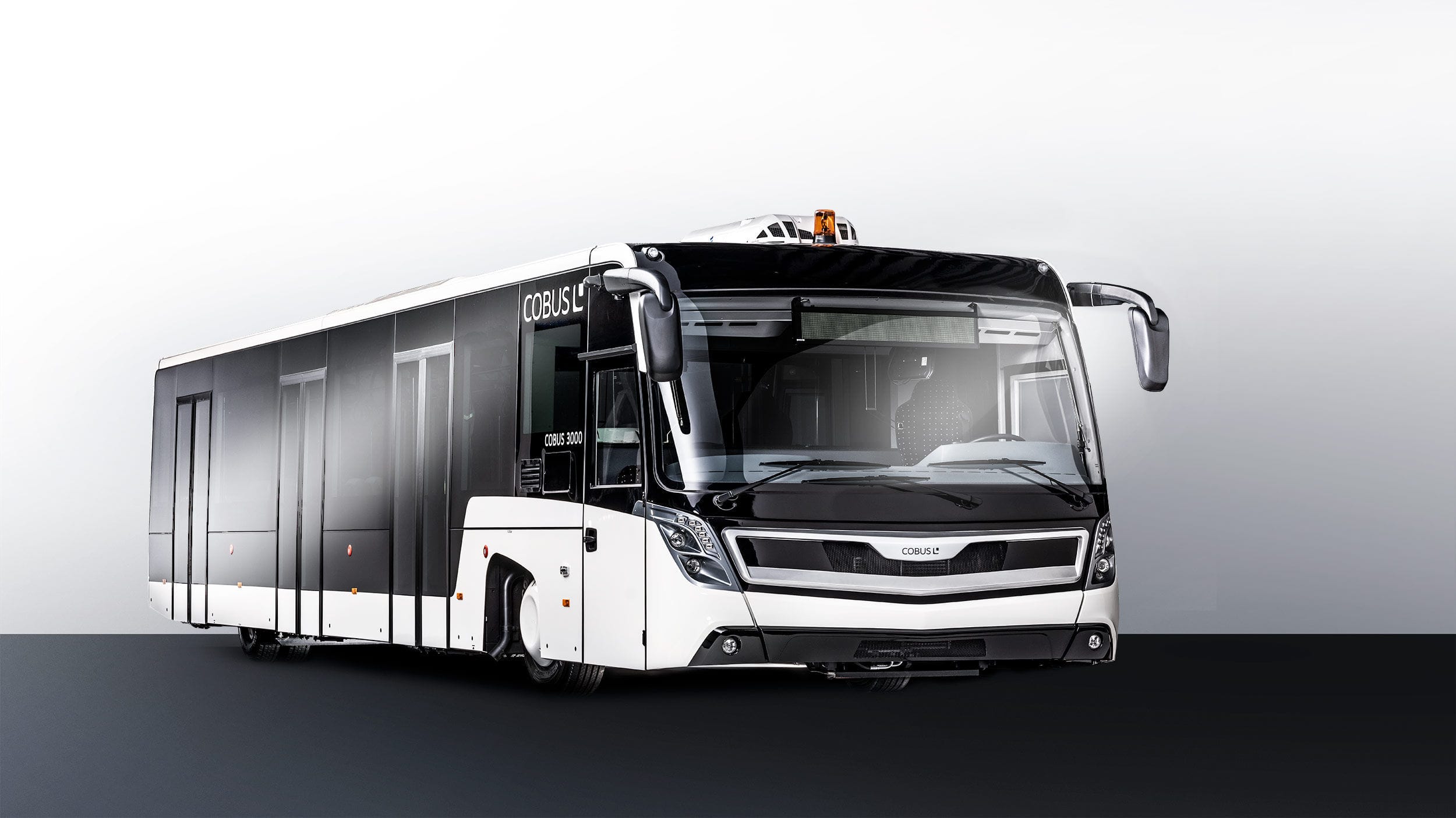 Airport apron bus - 3000 - COBUS INDUSTRIES GMBH - 110 Pers. / climate ...