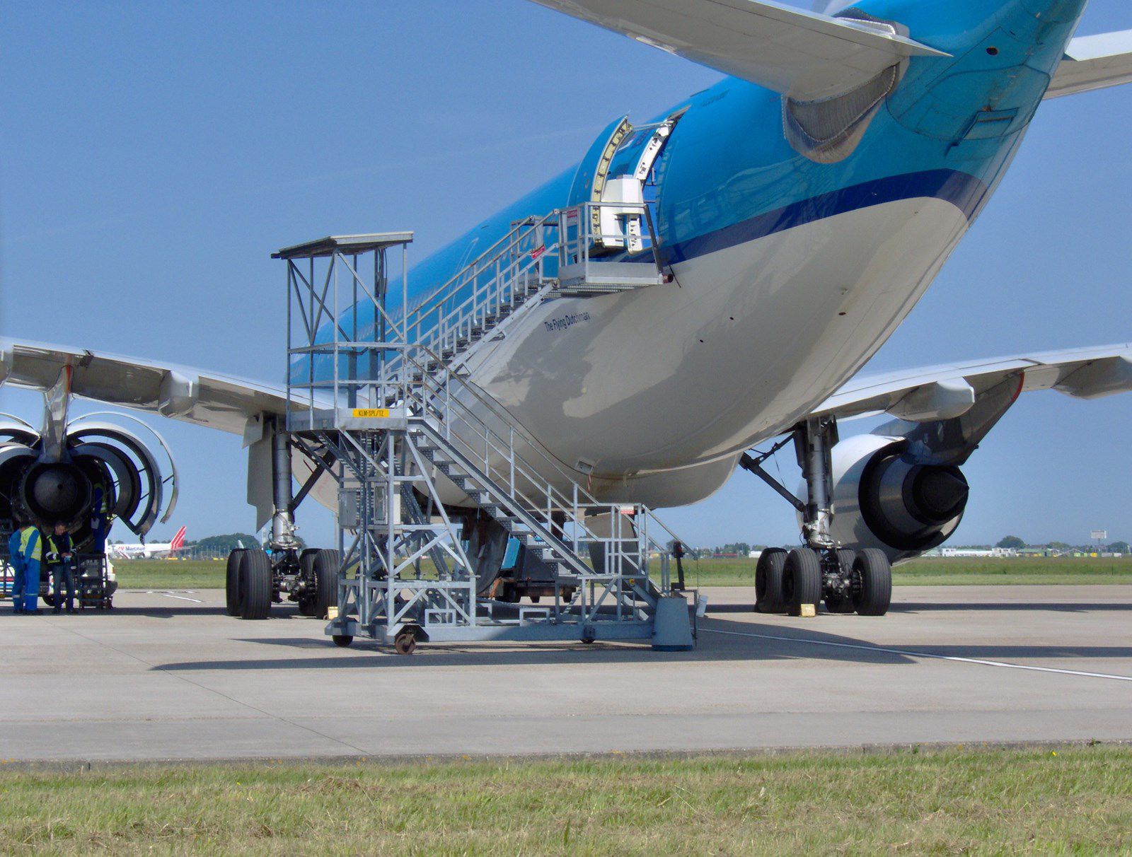 Fuselage access platform - , - CUSTERS HYDRAULICA BV - movable / fixed