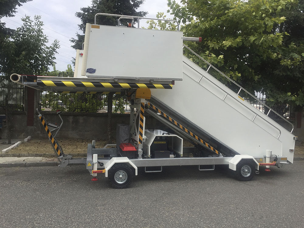 Passenger stairs - TS-3800 - DENGE AIRPORT EQUIPMENT - boarding ...