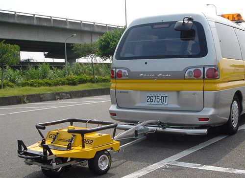 Runway friction tester - GripTester MK2 - FINDLAY IRVINE LTD - towed