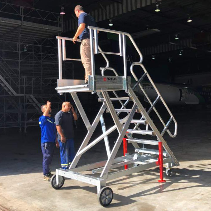 Runway stepladder - FORTAL - for airplane