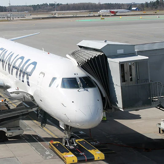 Towing tug - T 7000 - MOTOTOK INTERNATIONAL GMBH - pushback / for ...