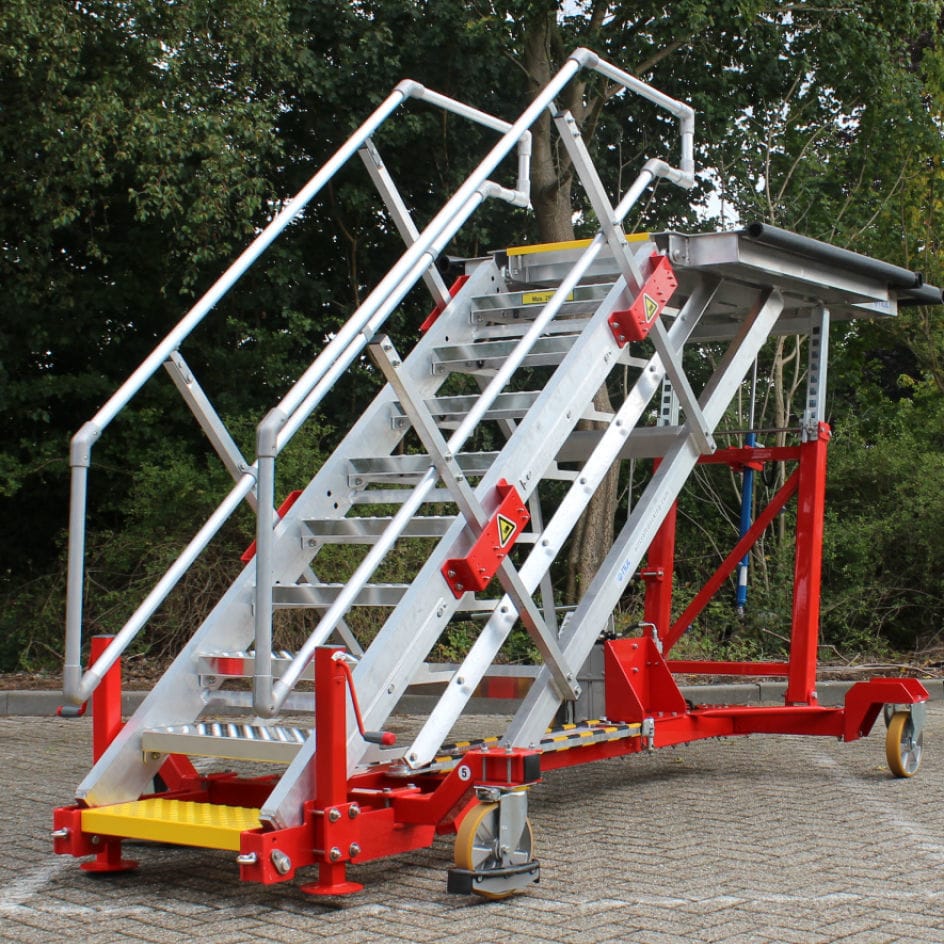 Aircraft nose dock - NIJL AIRCRAFT DOCKING B.V. - movable / fixed