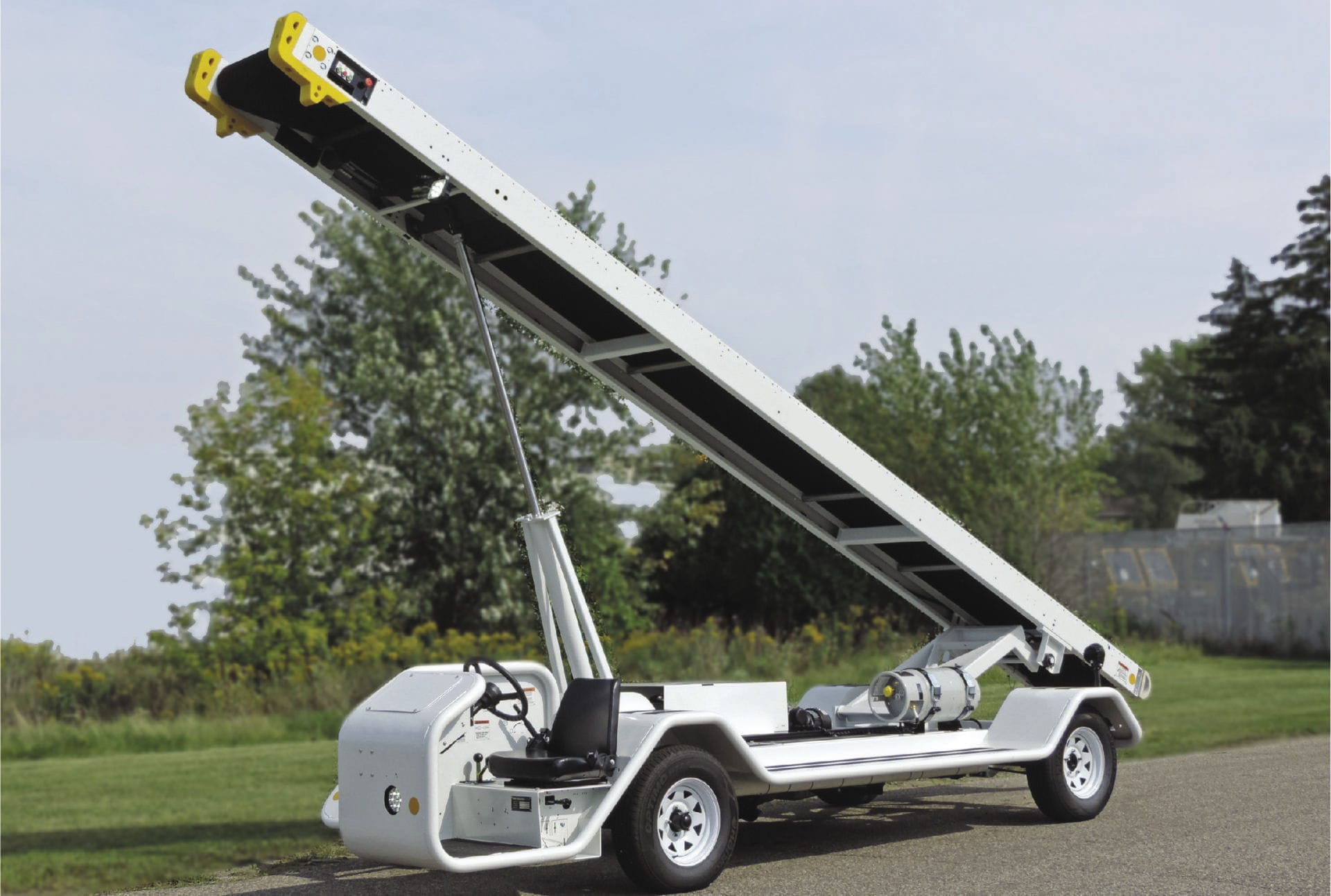 Self-propelled belt loader - TC-888 - NMC WOLLARD INTERNATIONAL, LTD ...