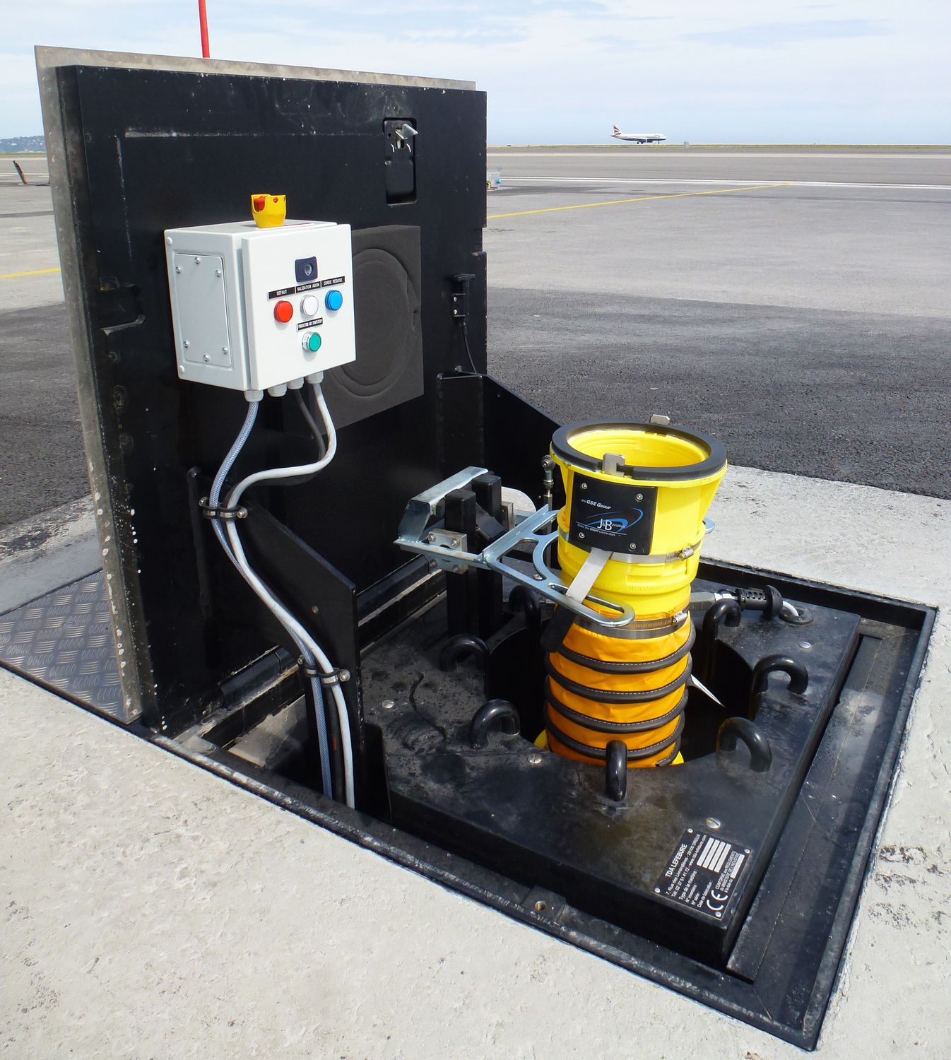 Airport hatch pit - PCA - TDA LEFEBURE