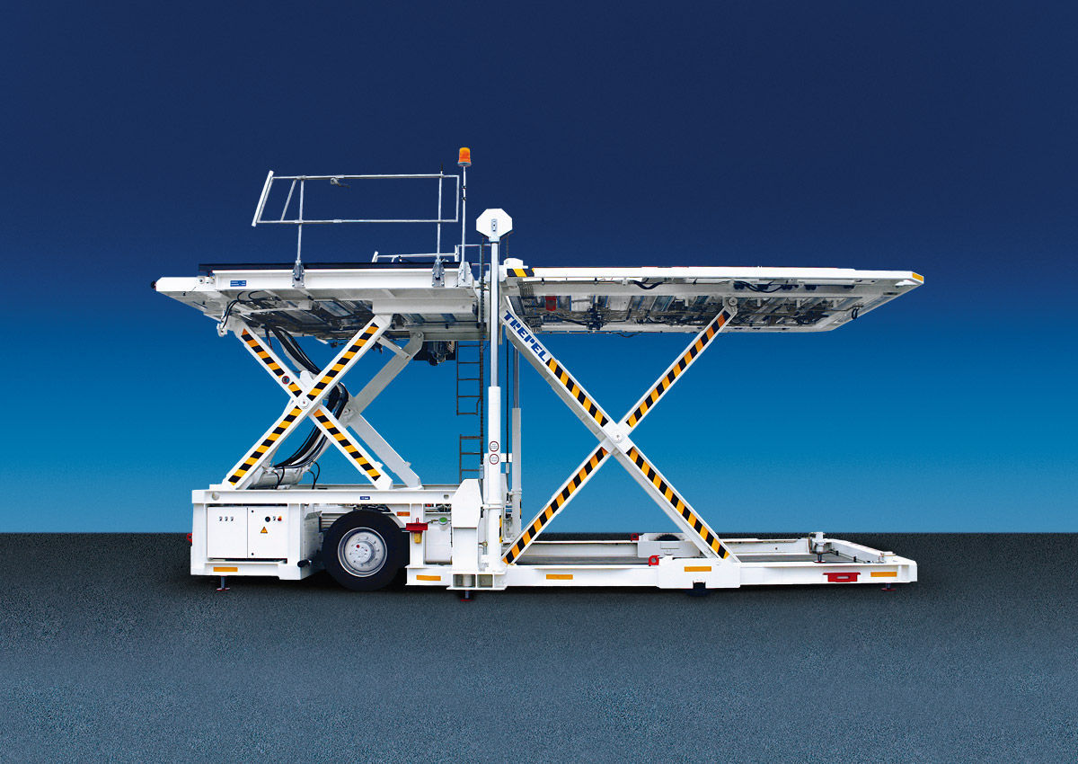 Scissor high loader - CHAMP 70 - TREPEL AIRPORT EQUIPMENT GMBH ...