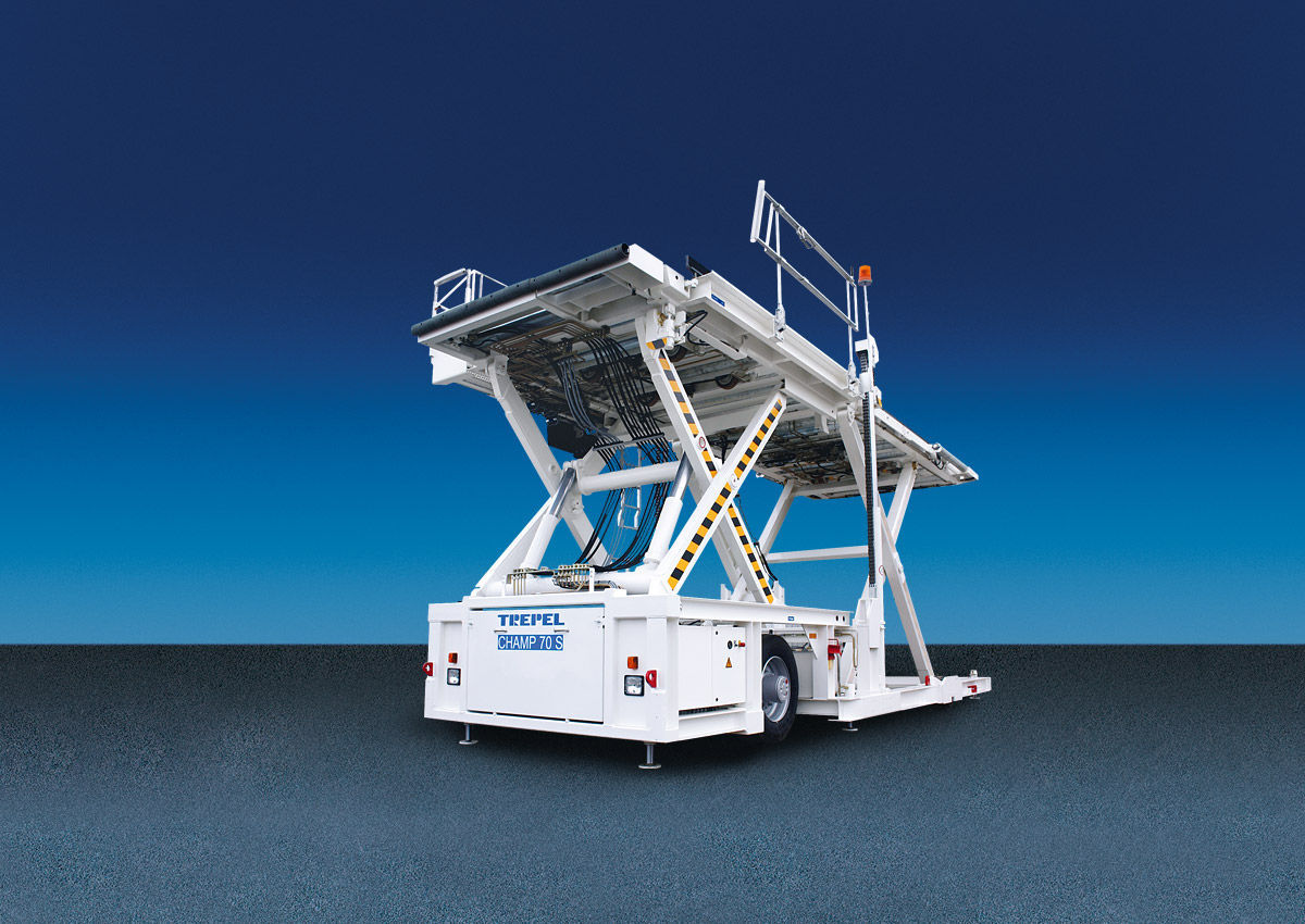 Scissor high loader - CHAMP 70 - TREPEL AIRPORT EQUIPMENT GMBH ...