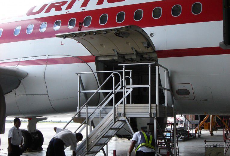 Fuselage access platform - TUBESCA-COMABI - movable / fixed