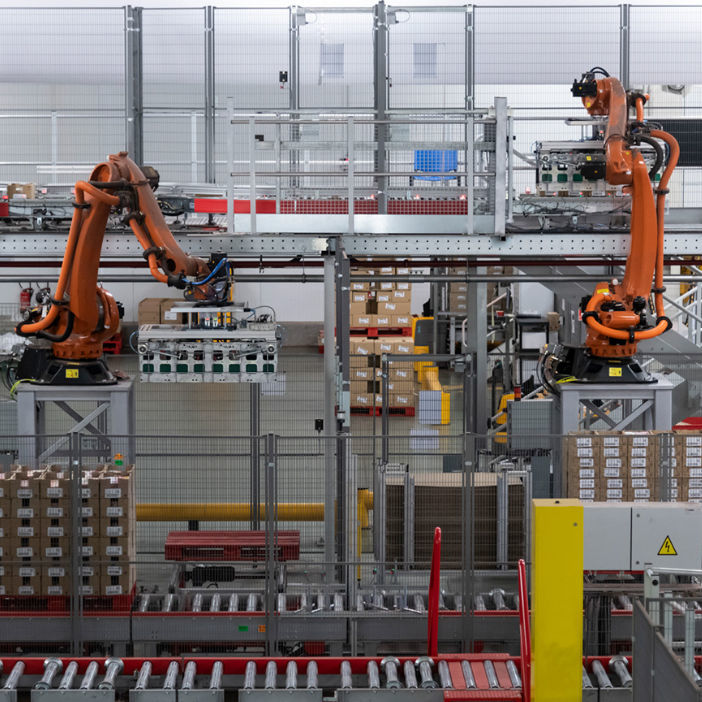 Palletizing robotic cell - ULMA HANDLING SYSTEMS - for aeronautics ...