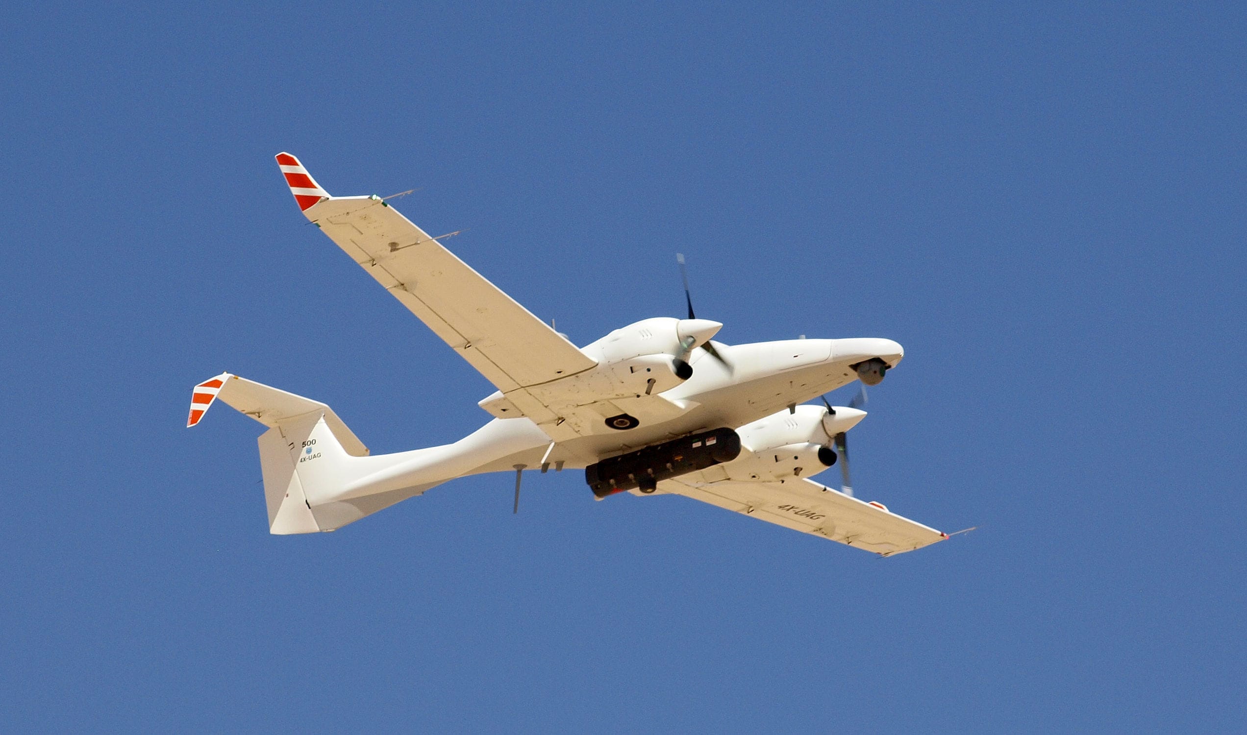 Professional UAV - Dominator XP - Aeronautics LTD - surveillance ...