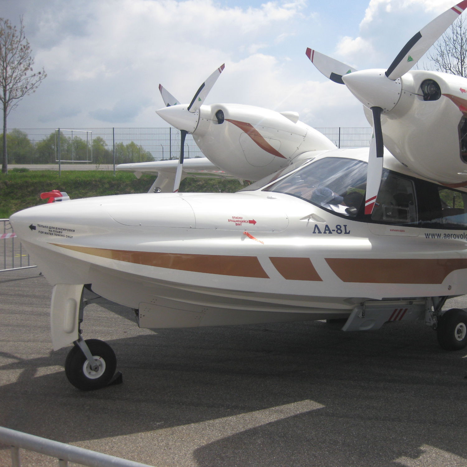 Amphibious Planes La