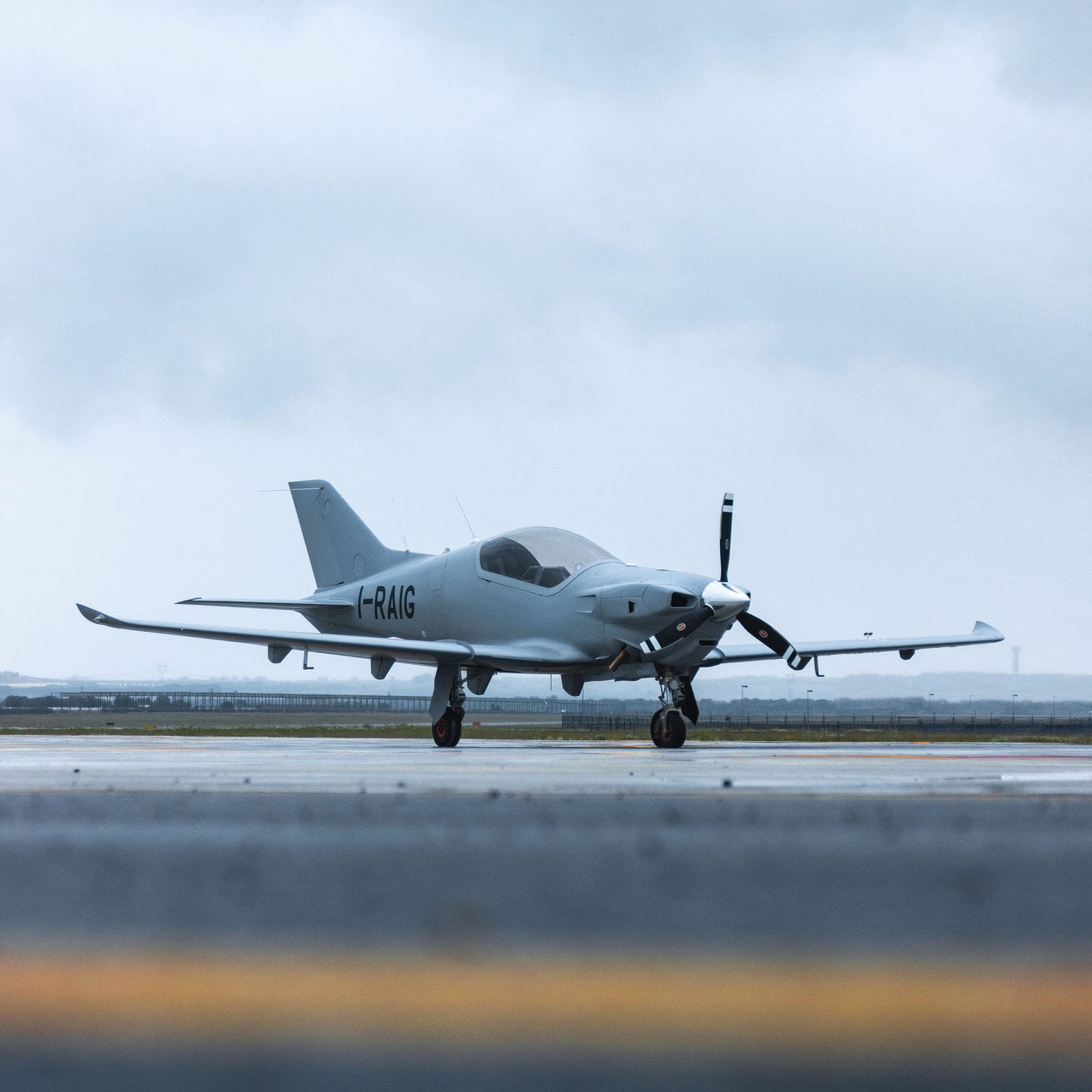 Instructional aircraft - GABRIEL - Blackshape SpA - single-engine ...