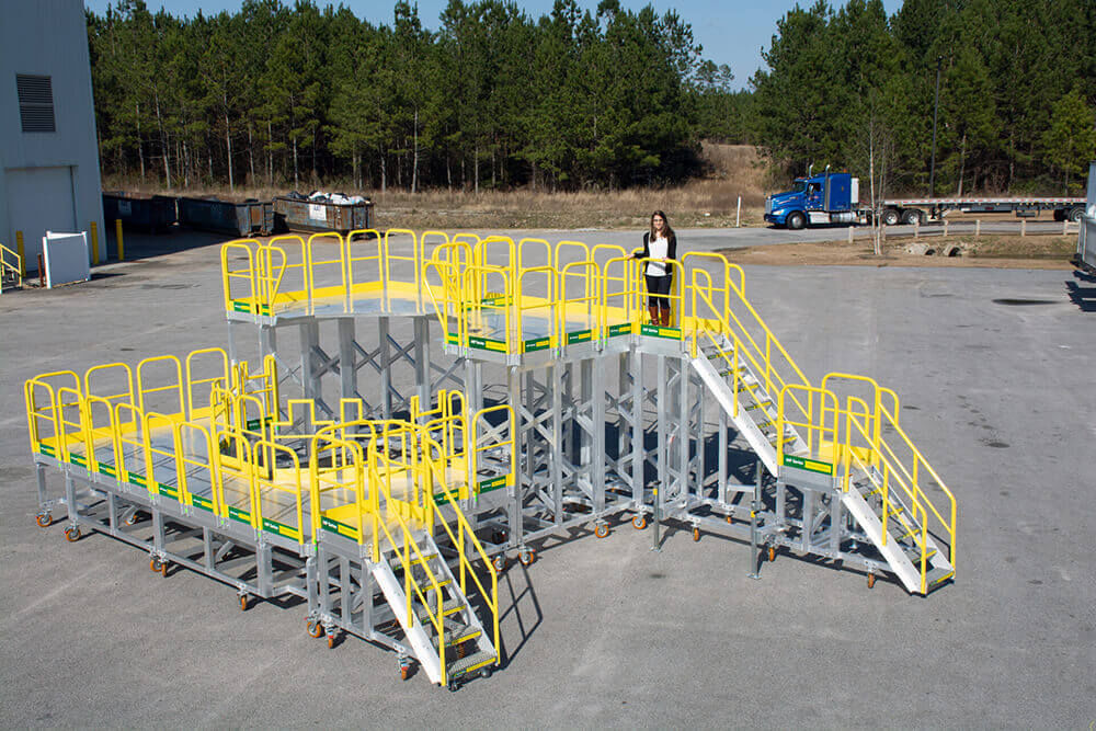 Fuselage access platform - ErectaStep - movable