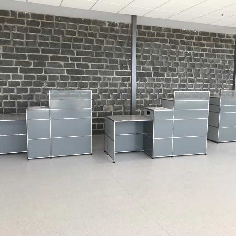 Check-in counter - standing - USM Airportsystems AG - for airport