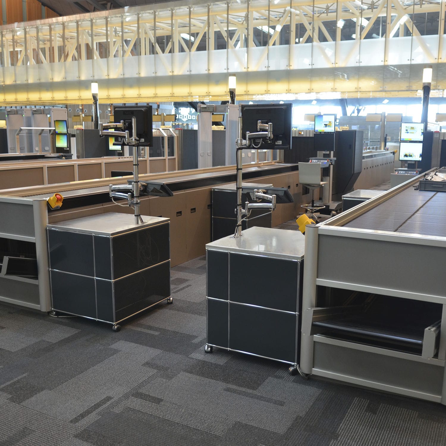 Security screening counter - Re-check - USM Airportsystems AG - for airport