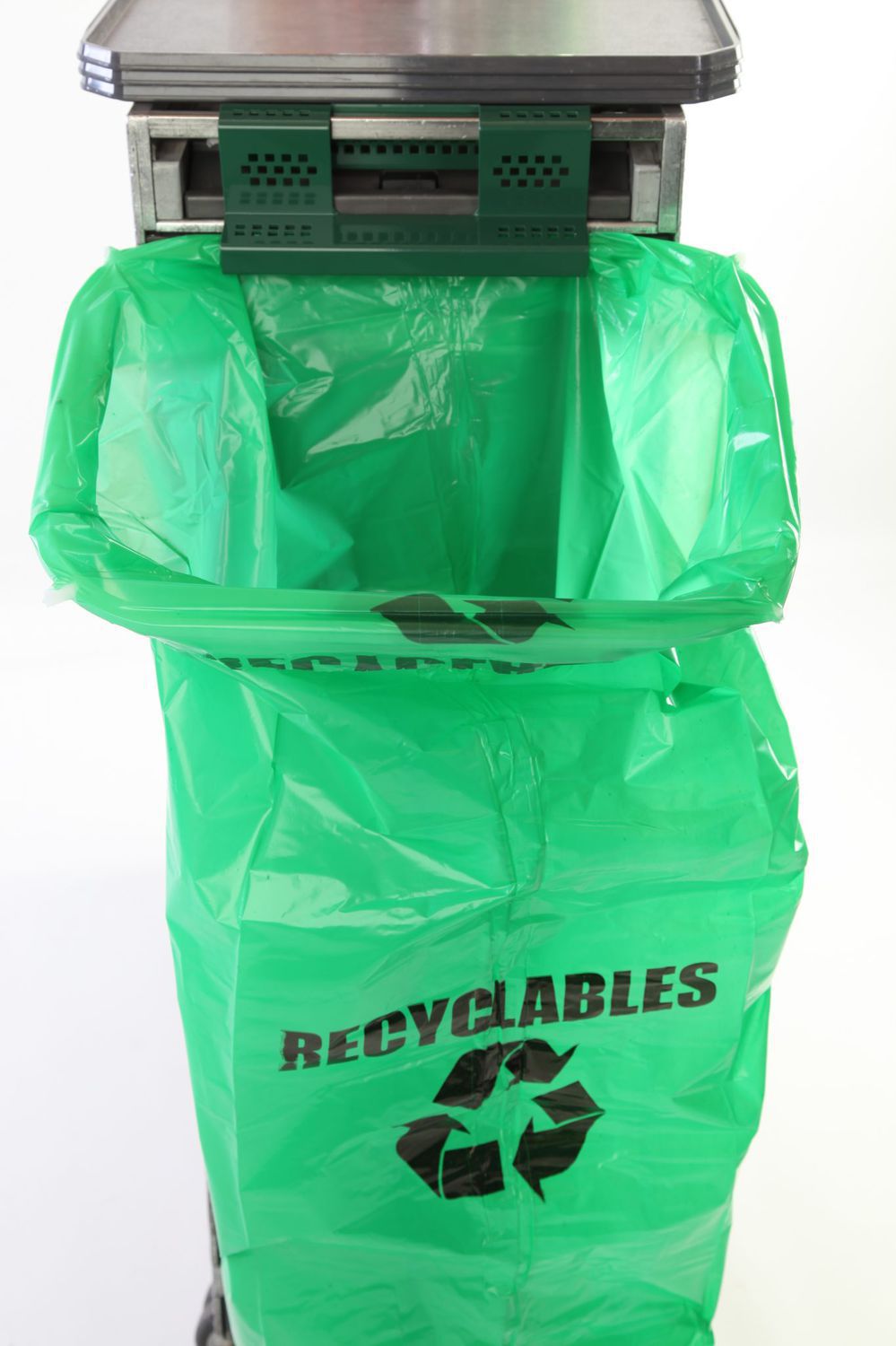 Aircraft trash bag - Onboard Logistics Ltd.