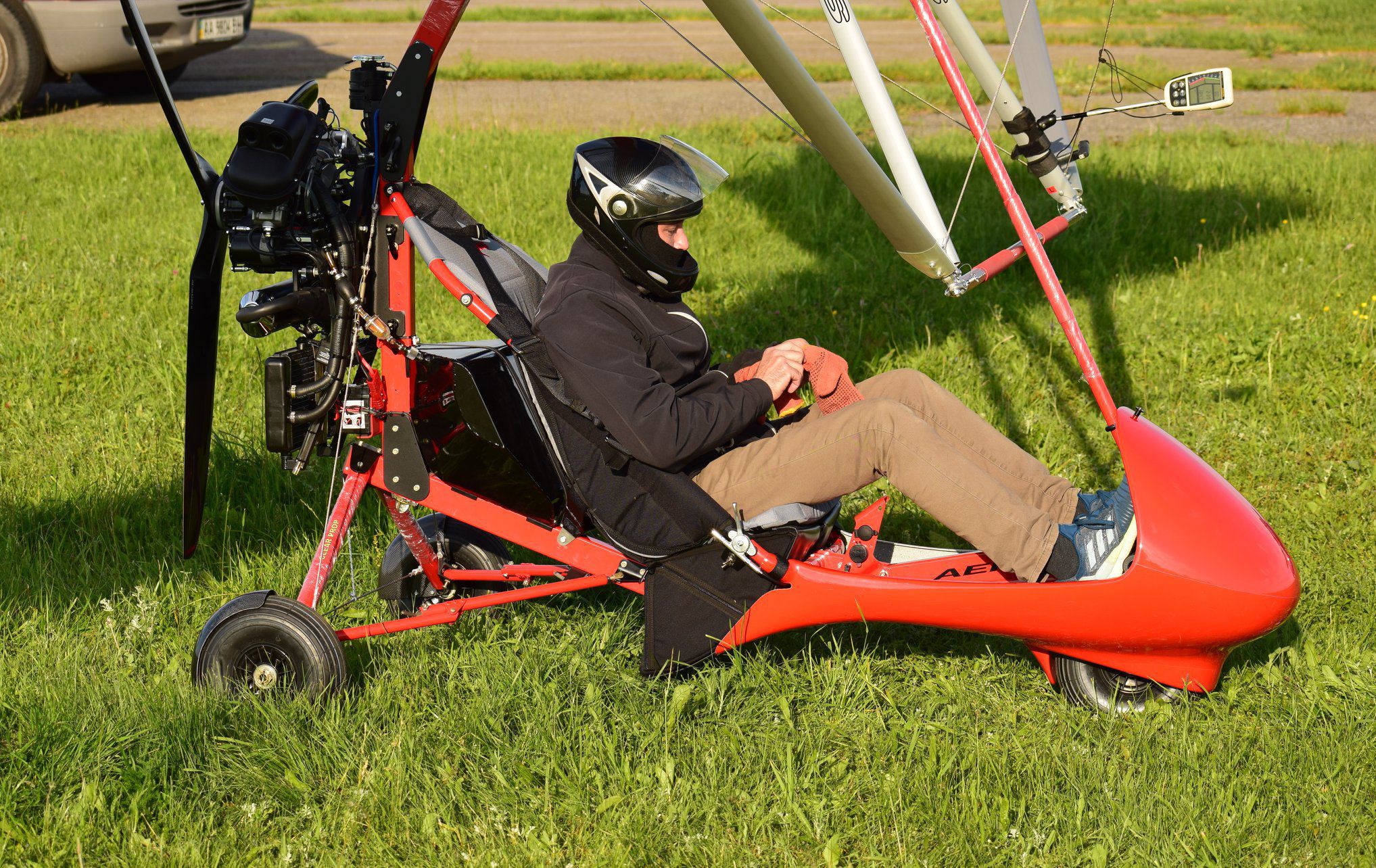 Single-seat ultralight trike - nano-trike ANT - Aeros Ltd. - 2-stroke ...