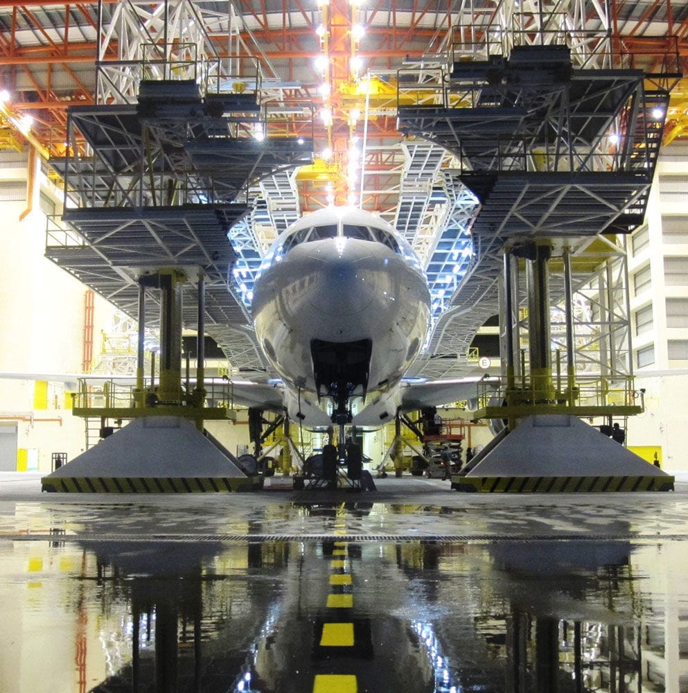 Tail aircraft docking system - Aircraft Support Industries - fuselage ...