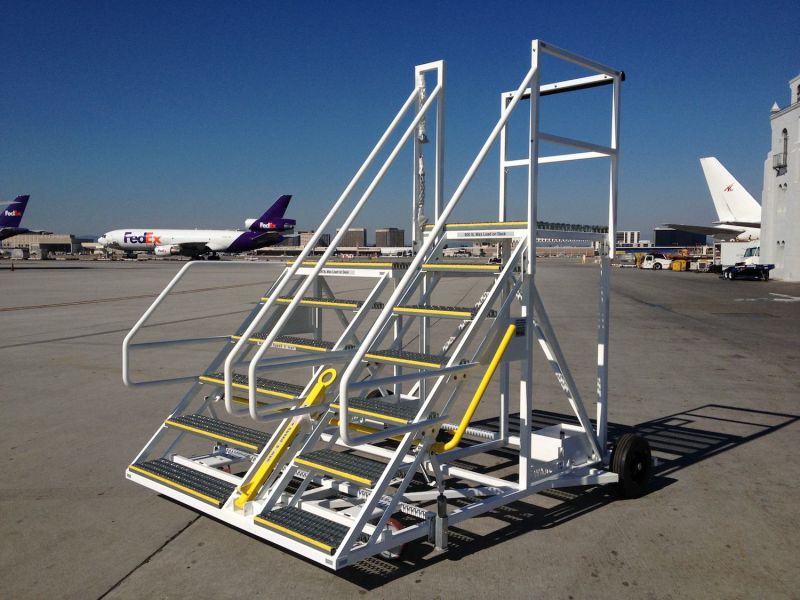 Maintenance stepladder - 2011X series - WAAG - runway / for airplane