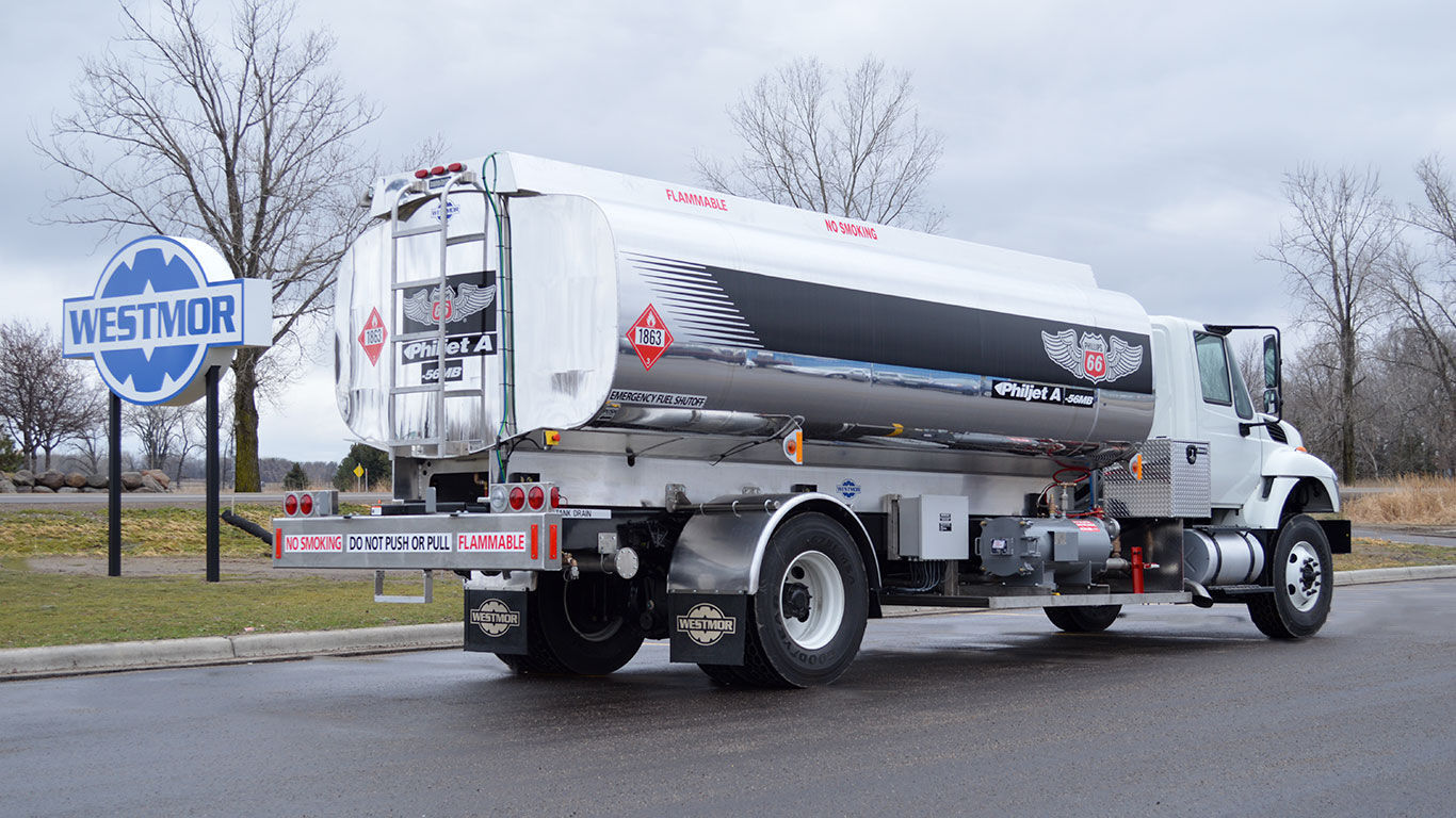 Self-propelled refueler - Westmor Industries - for airport