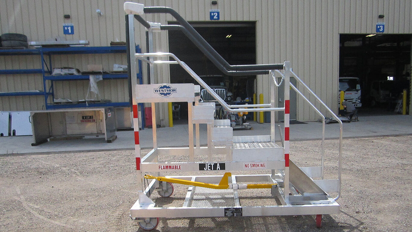 Fueling stepladder - Westmor Industries - for airplane