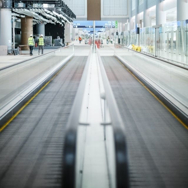 Horizontal moving walkway - 9500 - Schindler - for airport / inclined
