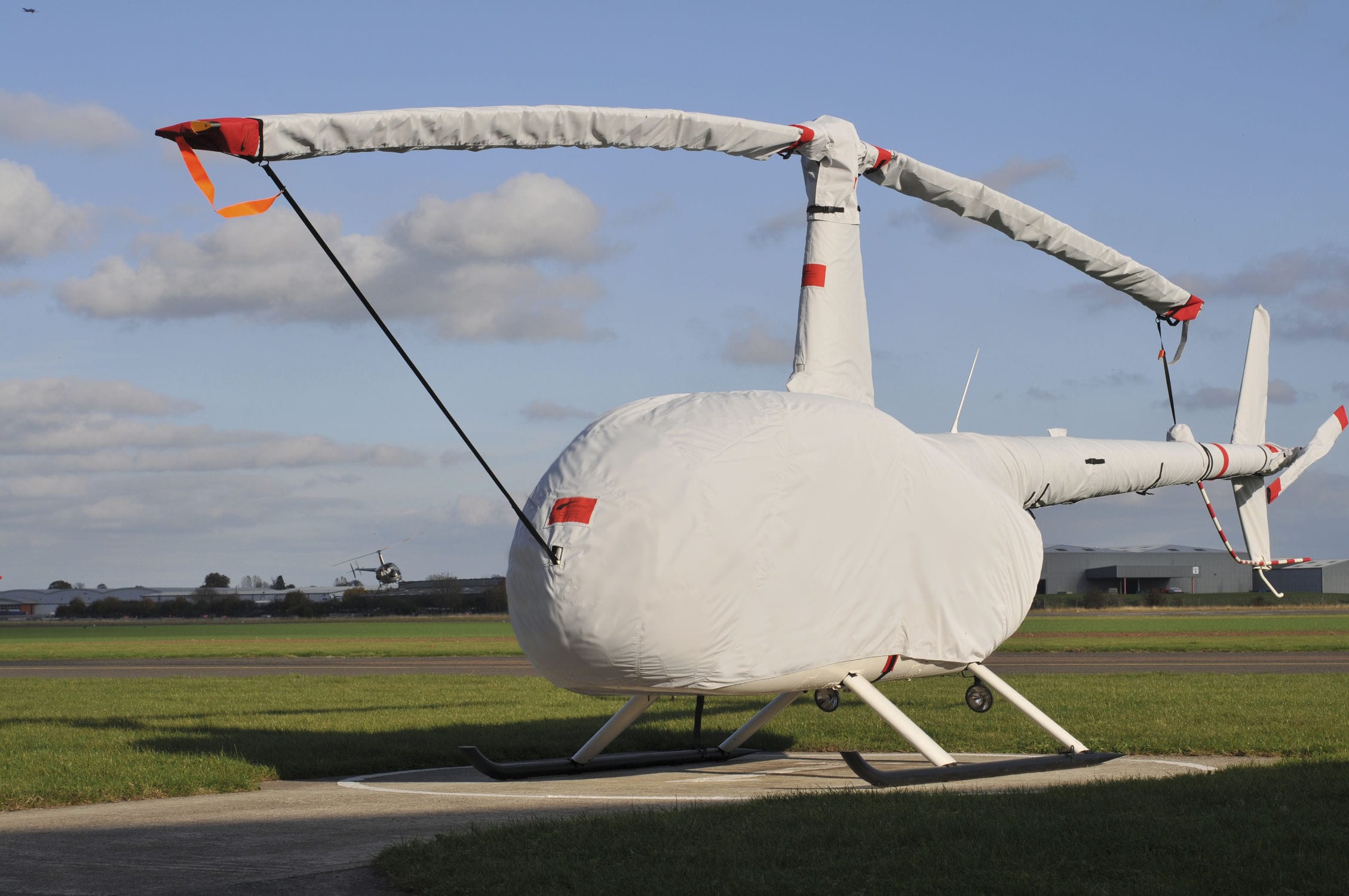 Helicopter cover - Robinson Helicopter Cover - Air Covers Ltd - for ...