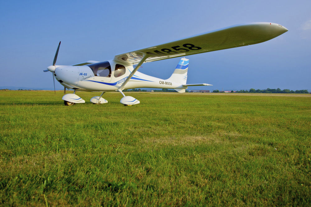 2-person ULM aircraft - JK-05L Junior - Ekolot - 4-stroke engine ...