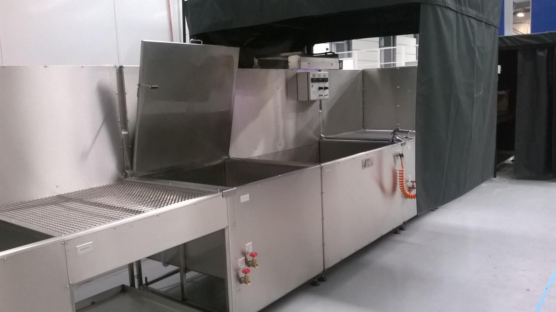 Fluorescent liquid penetration inspection machine - Johnson & Allen ...