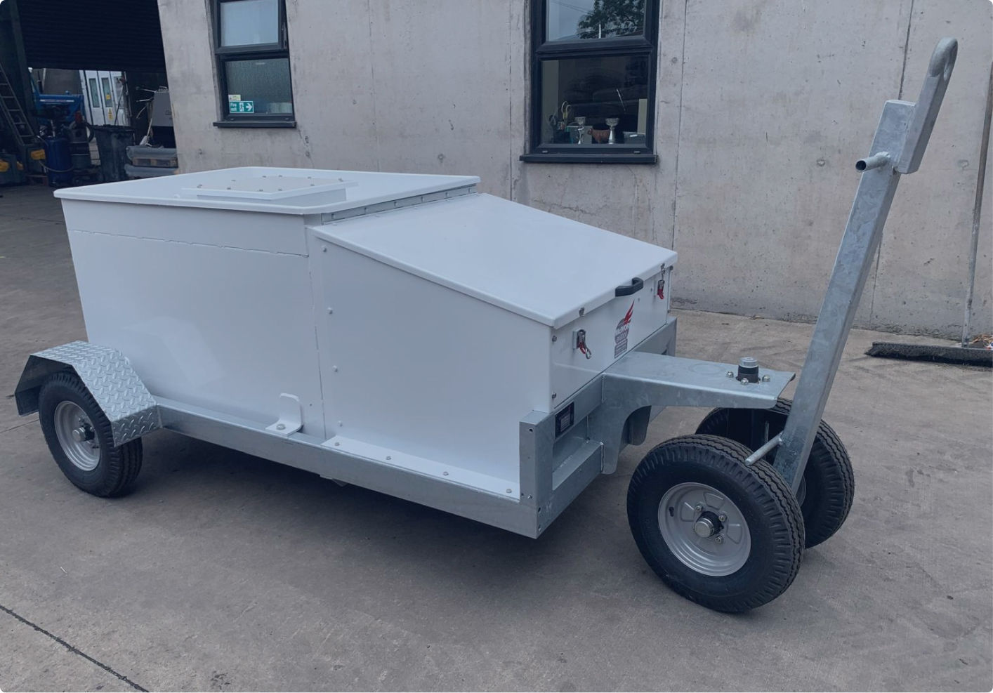 Towed potable water cart - BLISS-FOX by Panus GSE - for airport