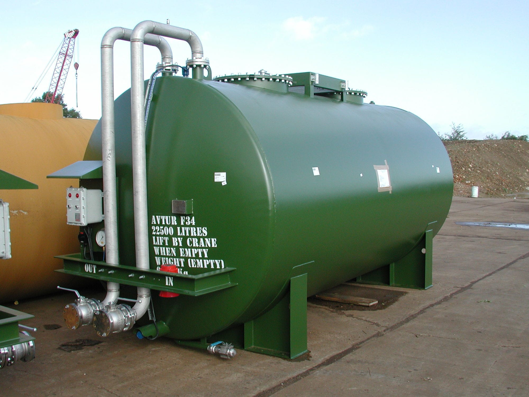 Fuel tank - Cookson & Zinn - rigid / for airport / self-supporting