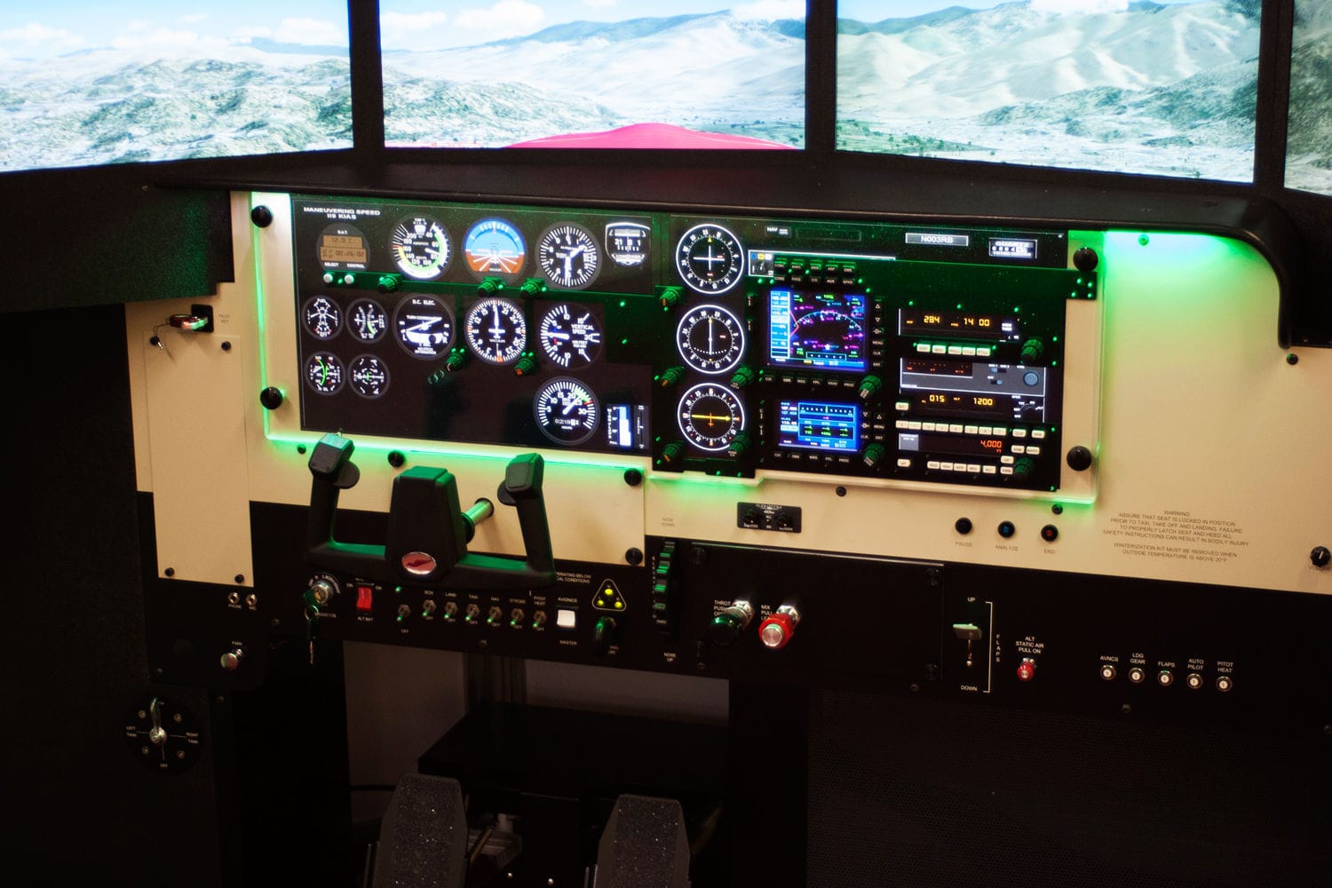 Flight simulator - LD - Redbird Flight Simulations - training / cockpit