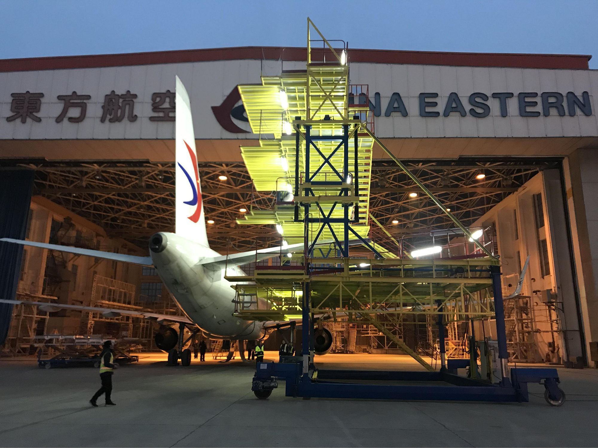 Aircraft tail dock - 1-4-3 - Shanghai Ifly GSE Co.,Ltd. - movable ...