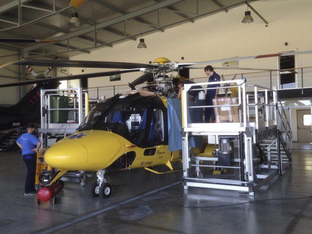 Fuselage access platform - Lima Trade srl - movable / adjustable